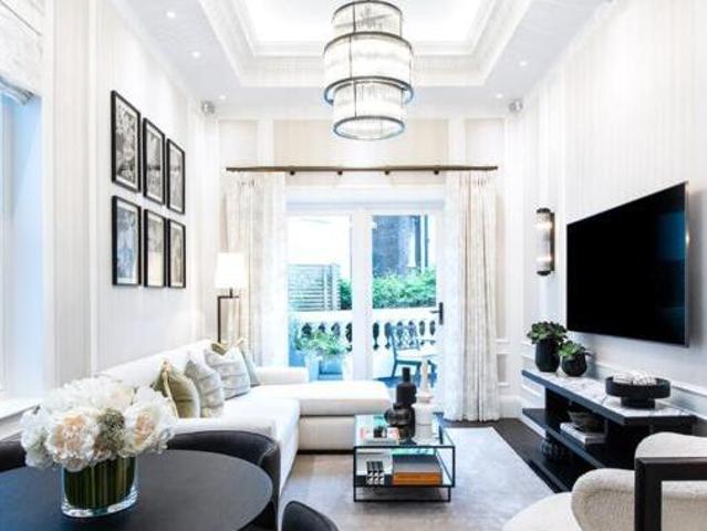 Prince Of Wales Terrace, Kensington, 2 Bedroom Duplex
