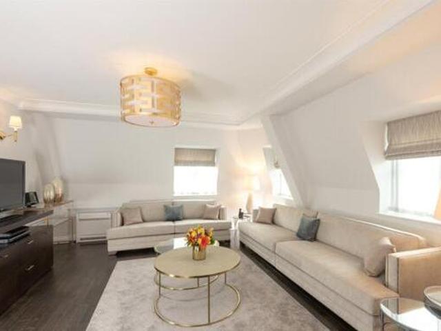 Prince Of Wales Terrace, Kensington, 2 Bedroom Flat