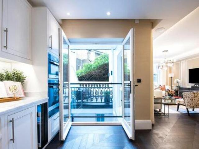 Prince Of Wales Terrace, Kensington, 3 Bedroom Apartment