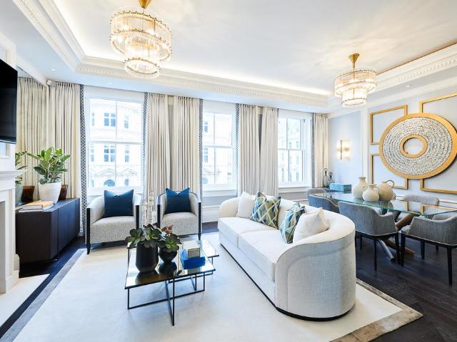 Prince Of Wales Terrace, London, W8 2 bed apartment to rent £12,068 pcm £2,785 pw