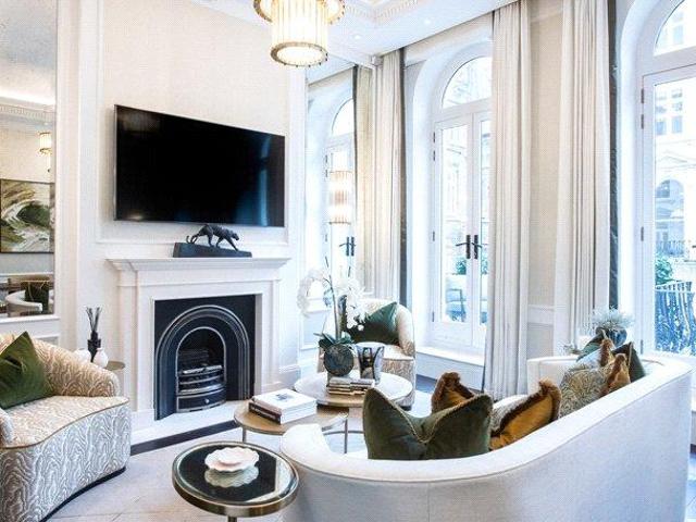 Prince of Wales Terrace, London, W8 2 bed apartment to rent £13,390 pcm £3,090 pw