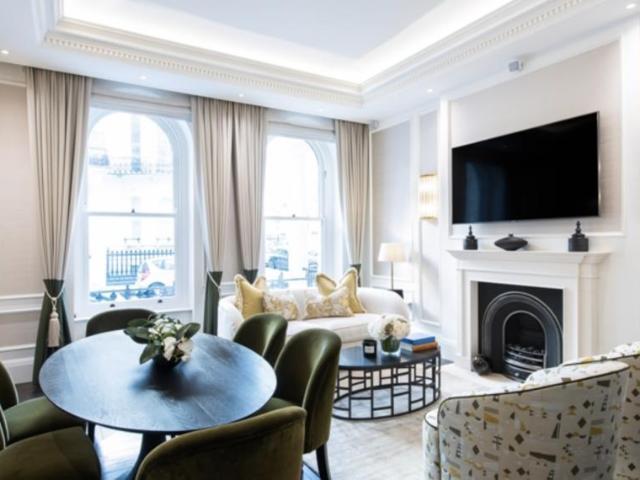 Prince of Wales Terrace, London W8 2 bed duplex to rent £16,033 pcm £3,700 pw
