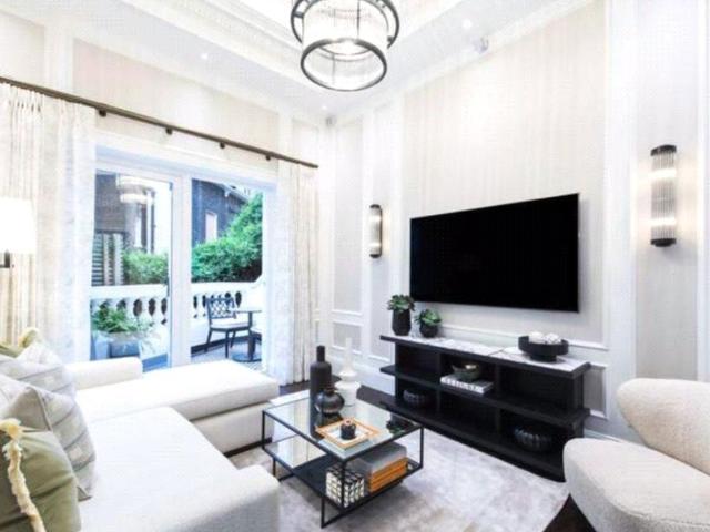 Prince Of Wales Terrace, London W8, 2 bed flat to rent, £11,613 pcm | PrimeLocation