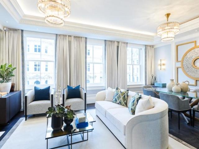Prince of Wales Terrace, London W8 2 bed property to rent £12,068 pcm £2,785 pw