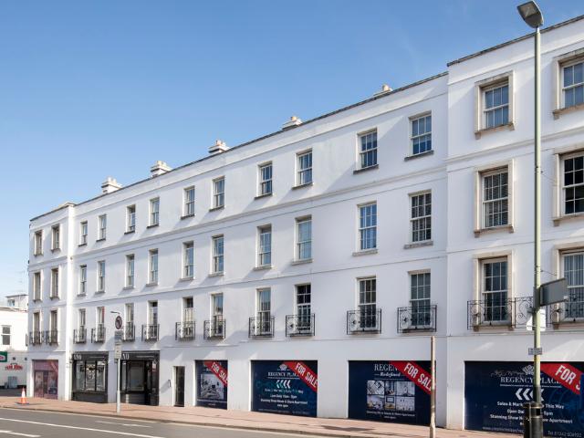 Prince Regent Mews, Cheltenham GL52 2AQ Elliot Oliver
