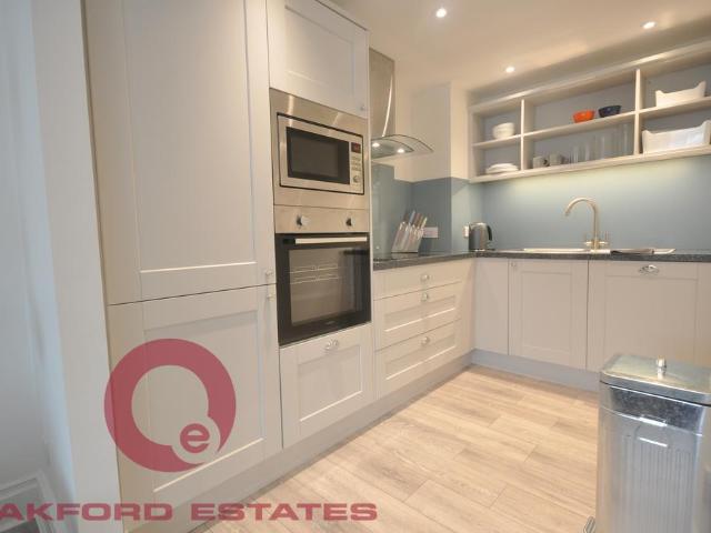 Prince Regent Mews, Euston, London NW1 2 bed flat to rent £2,817 pcm £650 pw