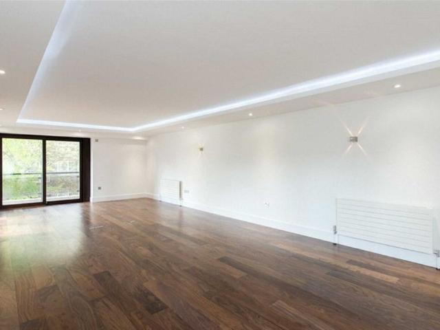 Prince Regent Court, Avenue Road, NW8