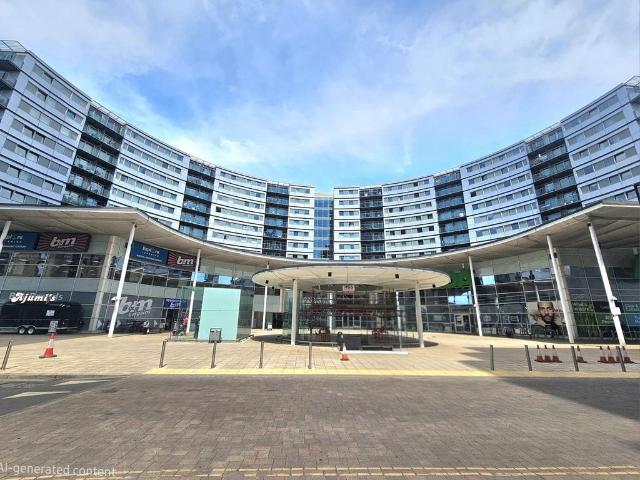 Prince Regent Road, Hounslow, TW3 2 bed flat to rent £2,100 pcm £485 pw