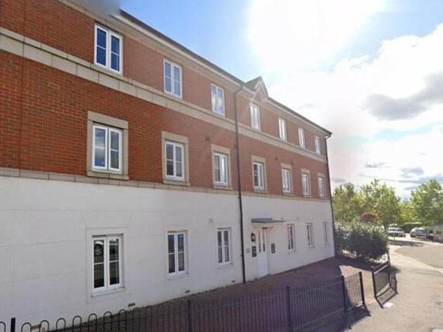Prince Rupert Drive, Aylesbury, 2 Bedroom Flat