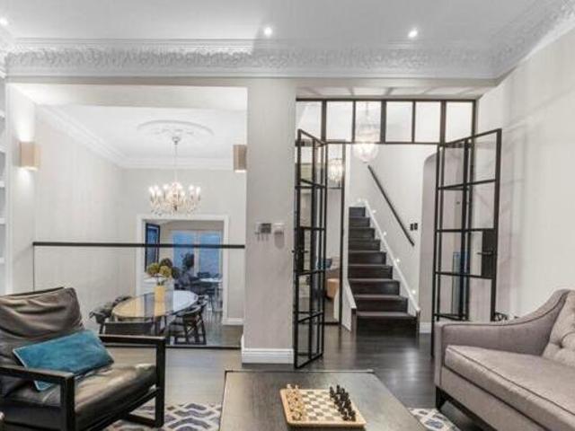 Princedale Road, London, 5 Bedroom End