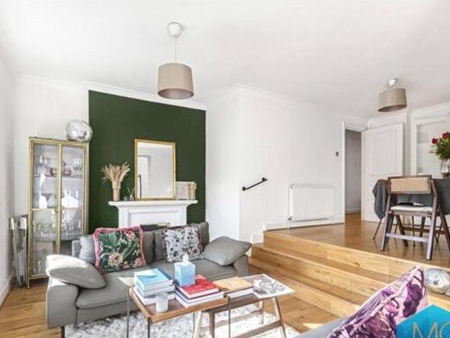 Princes Avenue, London, 2 Bedroom Apartment