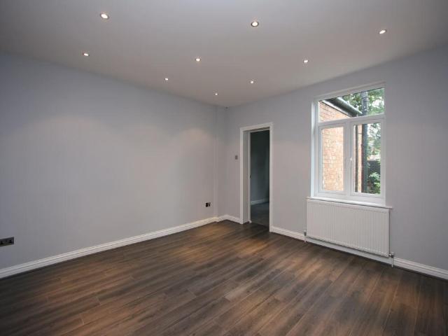 Princes Avenue, Muswell Hill, N10 1 bed apartment to rent £1,700 pcm £392 pw