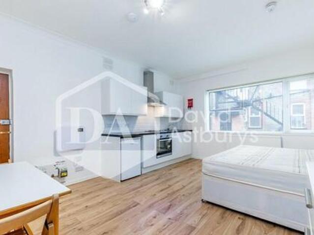 Princes Avenue, Muswell Hill, Studio Flat For