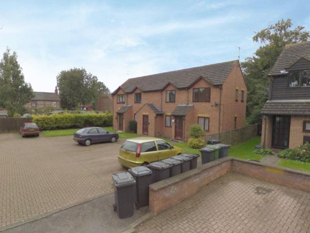 Princes Court, Frank Lunnon Close, Bourne End SL8, 1 bed flat to rent, £1,200 pcm | PrimeLocation