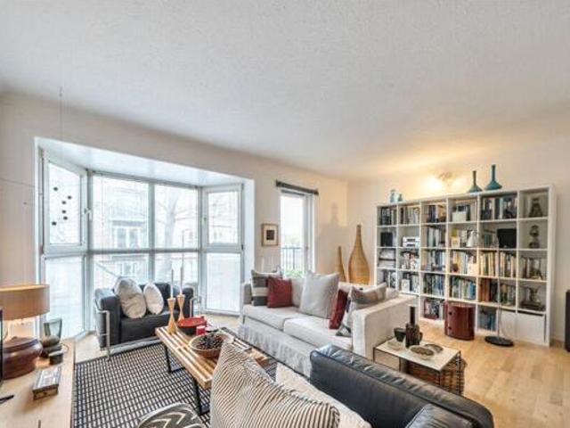 Princes Court, Greenland Passage, 3 Bedroom Terraced