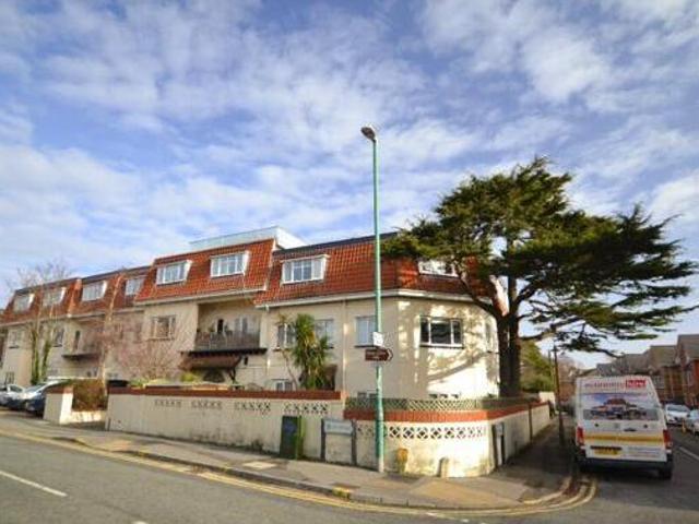 Princes Court, Sea Road, 1 Bedroom Apartment