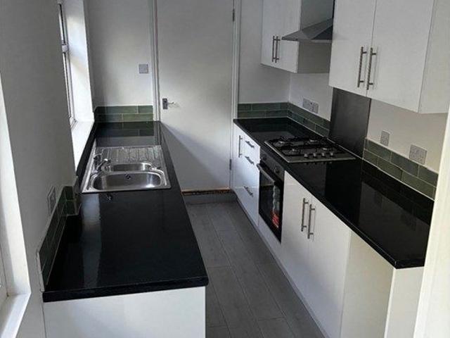 Princes Crescent, Doncaster DN12, 3 bed terraced house to rent, £850 pcm | PrimeLocation