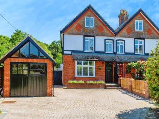 Princes Crescent, Lyndhurst, 5 Bedroom Semi detached