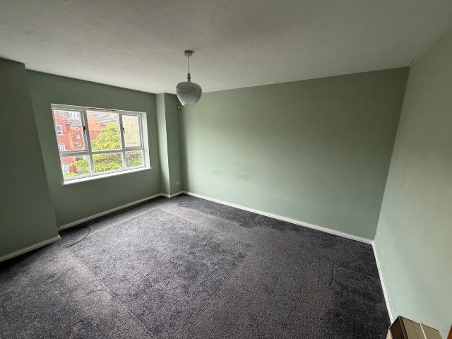 Princes Gardens, Liverpool L3, 2 bed flat to rent, £850 pcm | PrimeLocation