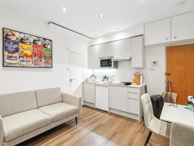 Princes Gate, London, SW7 1 bed apartment to rent £2,167 pcm £500 pw