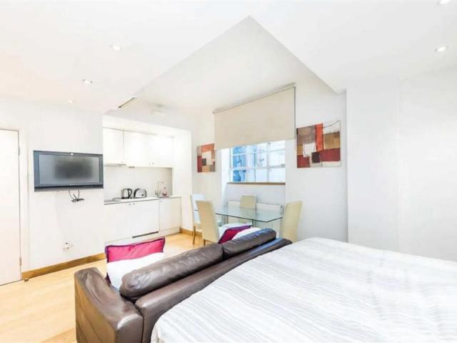 Princes Gate, London SW7 Studio to rent £2,037 pcm £470 pw