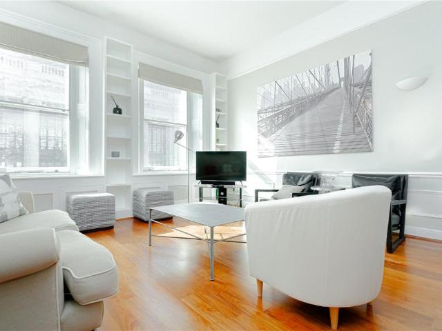 Princes Gate, South Kensington. 2 bed apartment to rent £5,040 pcm £1,163 pw