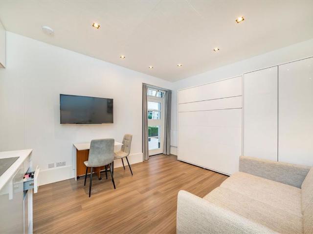 Princes Gate, South Kensington SW7, Studio to rent, £2,167 pcm | PrimeLocation