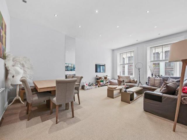 Princes Gate SW7, London, 3 bed flat to rent, £6,348 pcm | PrimeLocation
