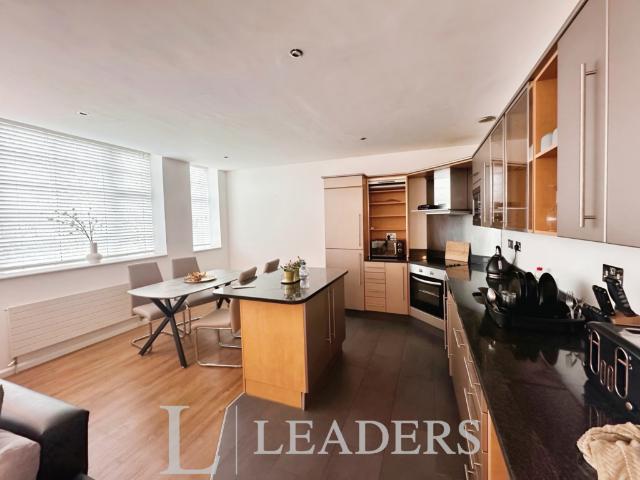 Princes House, North Street, BN1 2 bed flat to rent £2,000 pcm £462 pw