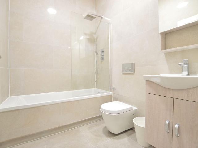 Princes House, Slough SL1, 1 bed flat to rent, £1,175 pcm | PrimeLocation