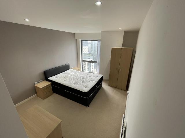 Princes Parade, Liverpool, L3 2 bed apartment to rent £1,175 pcm £271 pw