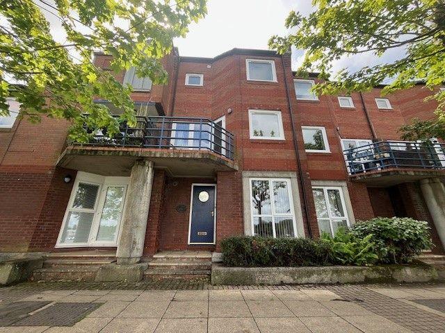 Princes Reach, Ashton On Ribble, Preston PR2, 2 bed town house to rent, £1,100 pcm | PrimeLocation