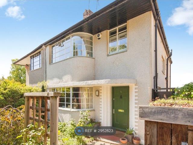 Princes Rise, London SE13, 4 bed semi detached house to rent, £3,100 pcm | PrimeLocation