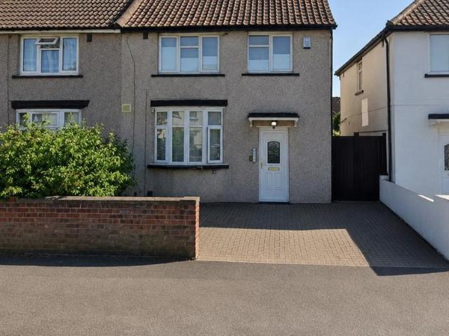 Princes Road, Feltham TW13, London