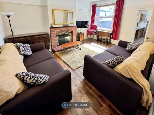 Princes Road, Stoke On Trent ST4, 4 bed terraced house to rent, £1,200 pcm | PrimeLocation