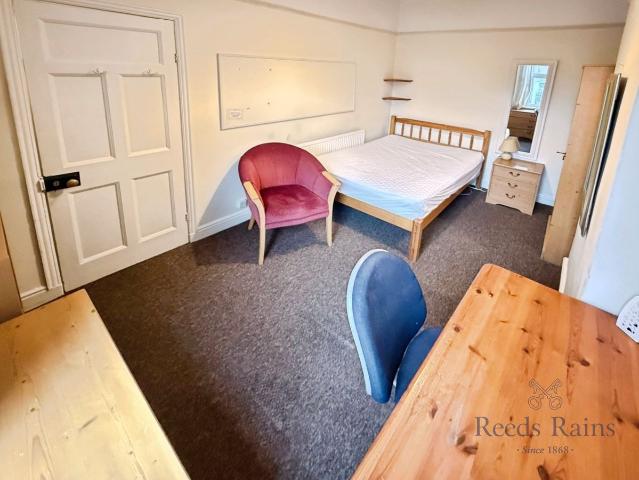 Princes Road, Stoke On Trent, Staffordshire ST4, Room to rent, £460 pcm | PrimeLocation