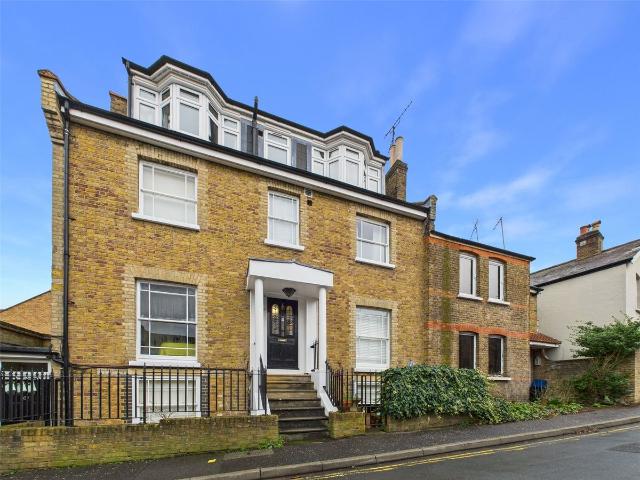 Princes Road, Surrey TW10, 1 bed flat to rent, £1,800 pcm | PrimeLocation