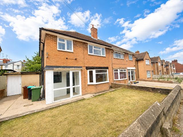 Princes Street, Mansfield, Nottinghamshire NG18, 3 bed semi detached house to rent, £975 pcm | PrimeLocation