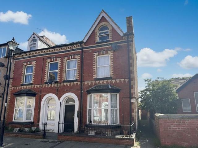 Princes Street, Rhyl LL18, 1 bed flat to rent, £500 pcm | PrimeLocation