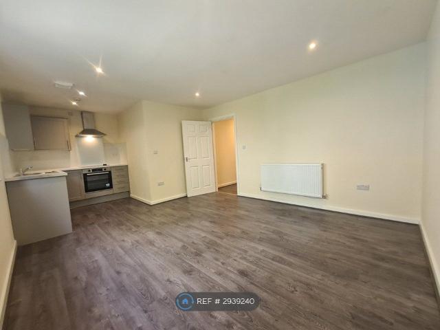 Princes Street, Stockport SK1, 2 bed flat to rent, £995 pcm | PrimeLocation