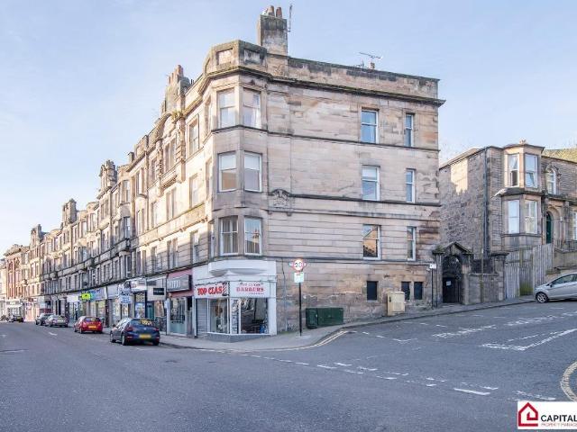 Princes Street, Stirling FK8 3 bed flat to rent £1,950 pcm £450 pw