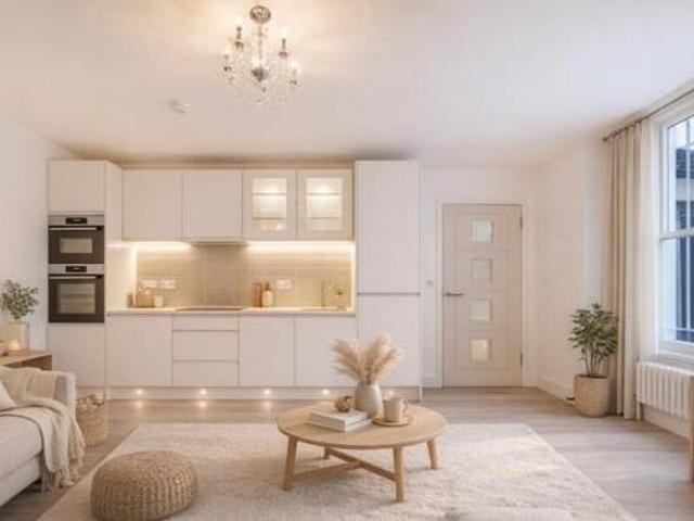 Princes Square, Notting Hill, 2 Bedroom Flat