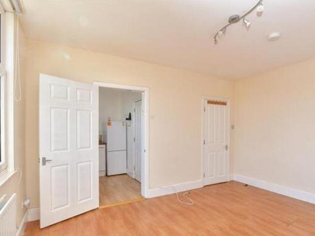 Princes Terrace, Brighton, 4 Bedroom Maisonette