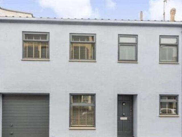 Princess Victoria Street, Clifton Village, 3 Bedroom Terraced