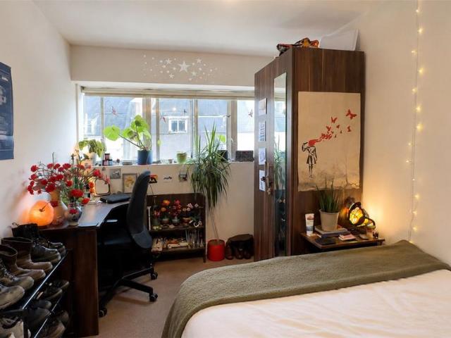 Princess Victoria Street, Bristol BS8 4 bed apartment to rent £2,500 pcm £577 pw