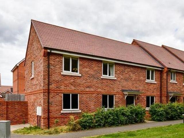 Princess Avenue, Canterbury, 2 Bedroom Coach