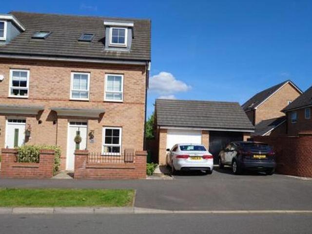 Princess Boulevard, Nottingham, 4 Bedroom Semi detached