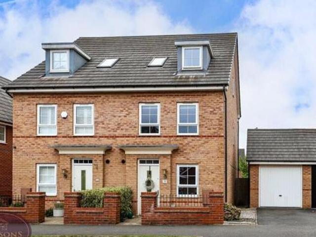 Princess Boulevard, Nottingham, 4 Bedroom Semi detached