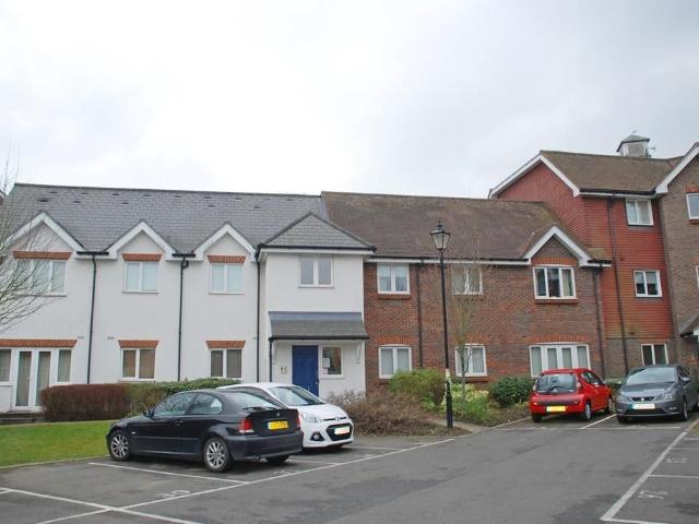 Princess Court, Gordon Road, Haywards Heath, West Sussex RH16, 2 bed flat to rent, £1,250 pcm | PrimeLocation