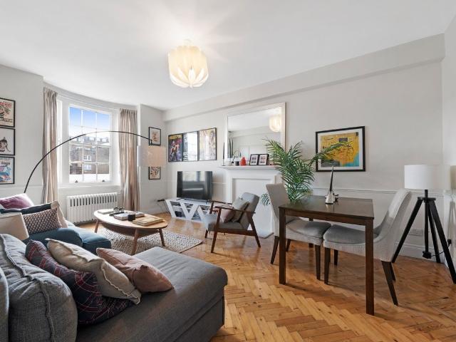 Princess Court, Queensway, London W2, 2 bed flat to rent, £3,501 pcm | PrimeLocation